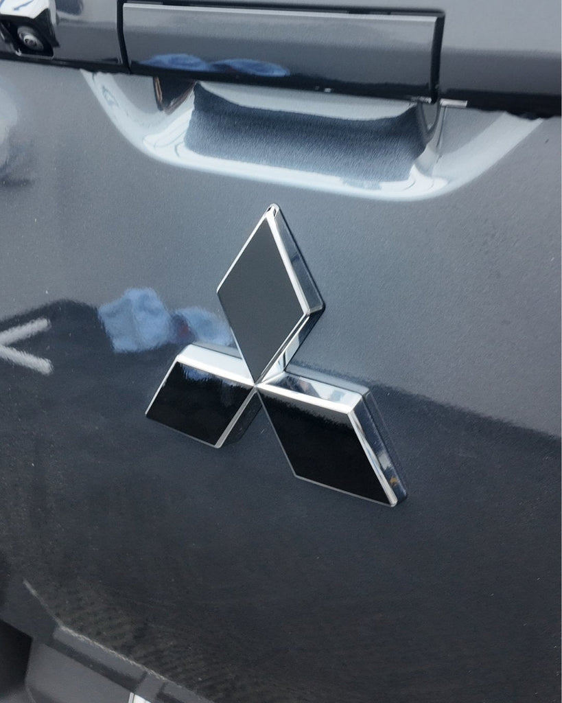 Mitusibishi Triton Rear Badge – 21OVERLAYS