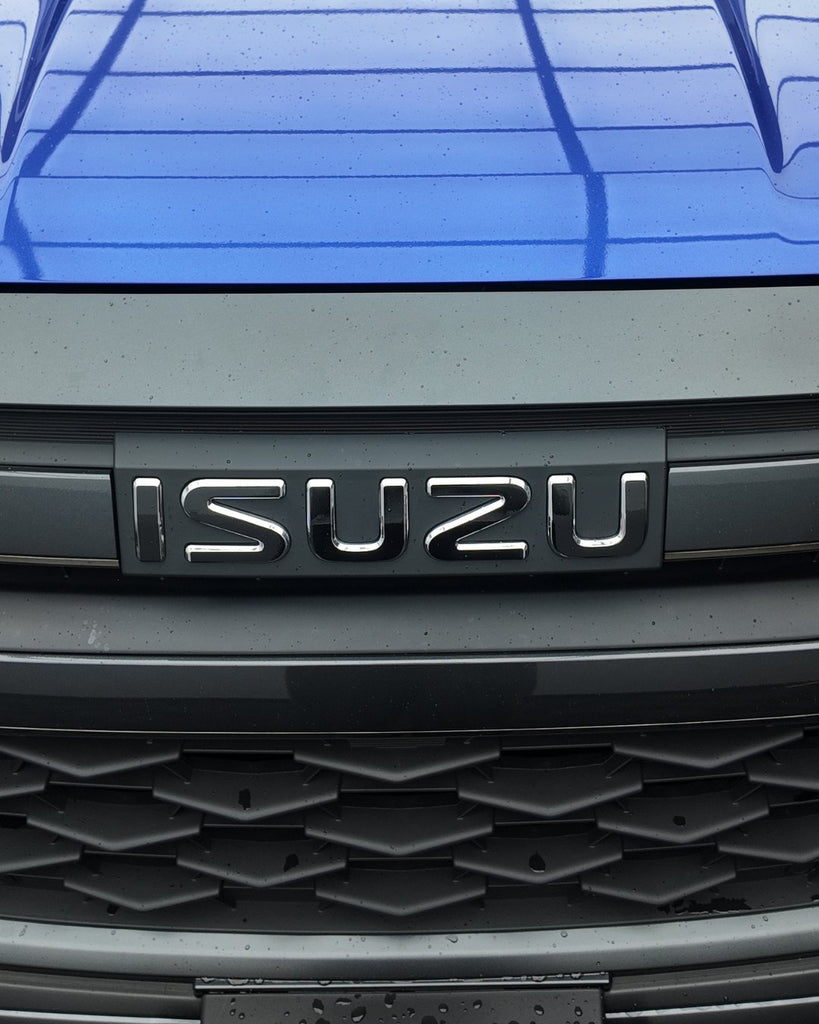 Isuzu D-MAX Front Badge Overlay 2024+ – 21OVERLAYS