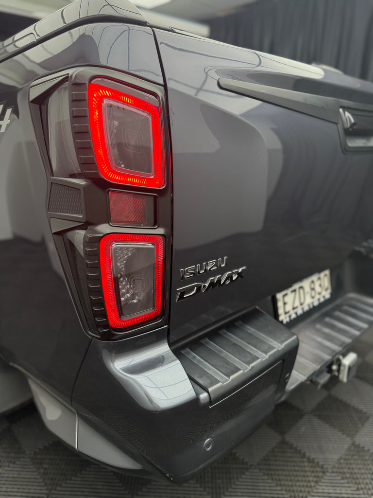 Isuzu D-MAX Rear "Isuzu & D-MAX" Lettering Overlay 2021-2023 – 21OVERLAYS